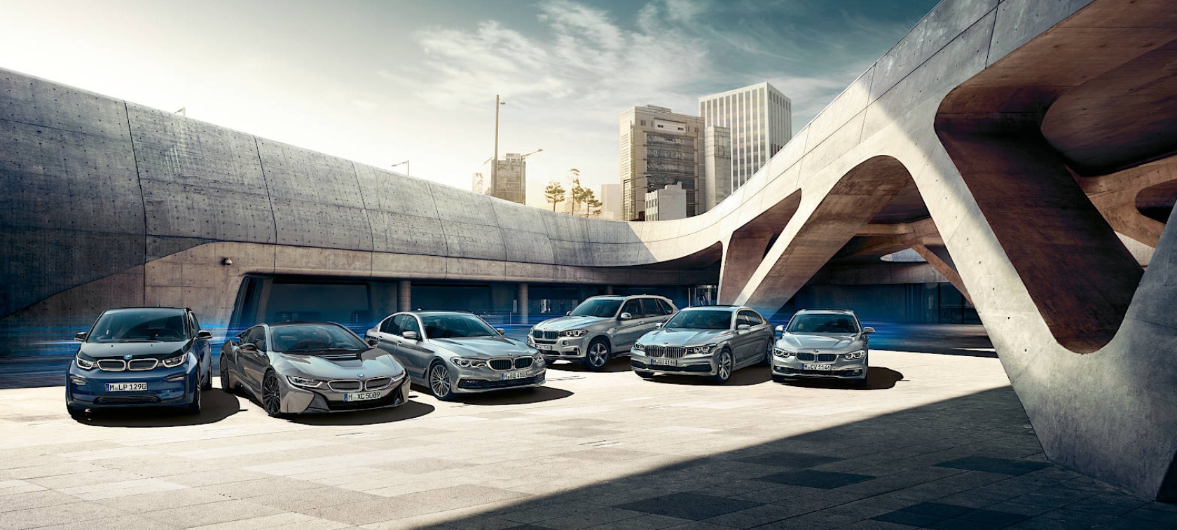 BMW AG Niederlassung Stuttgart: Fahrzeuge und Services